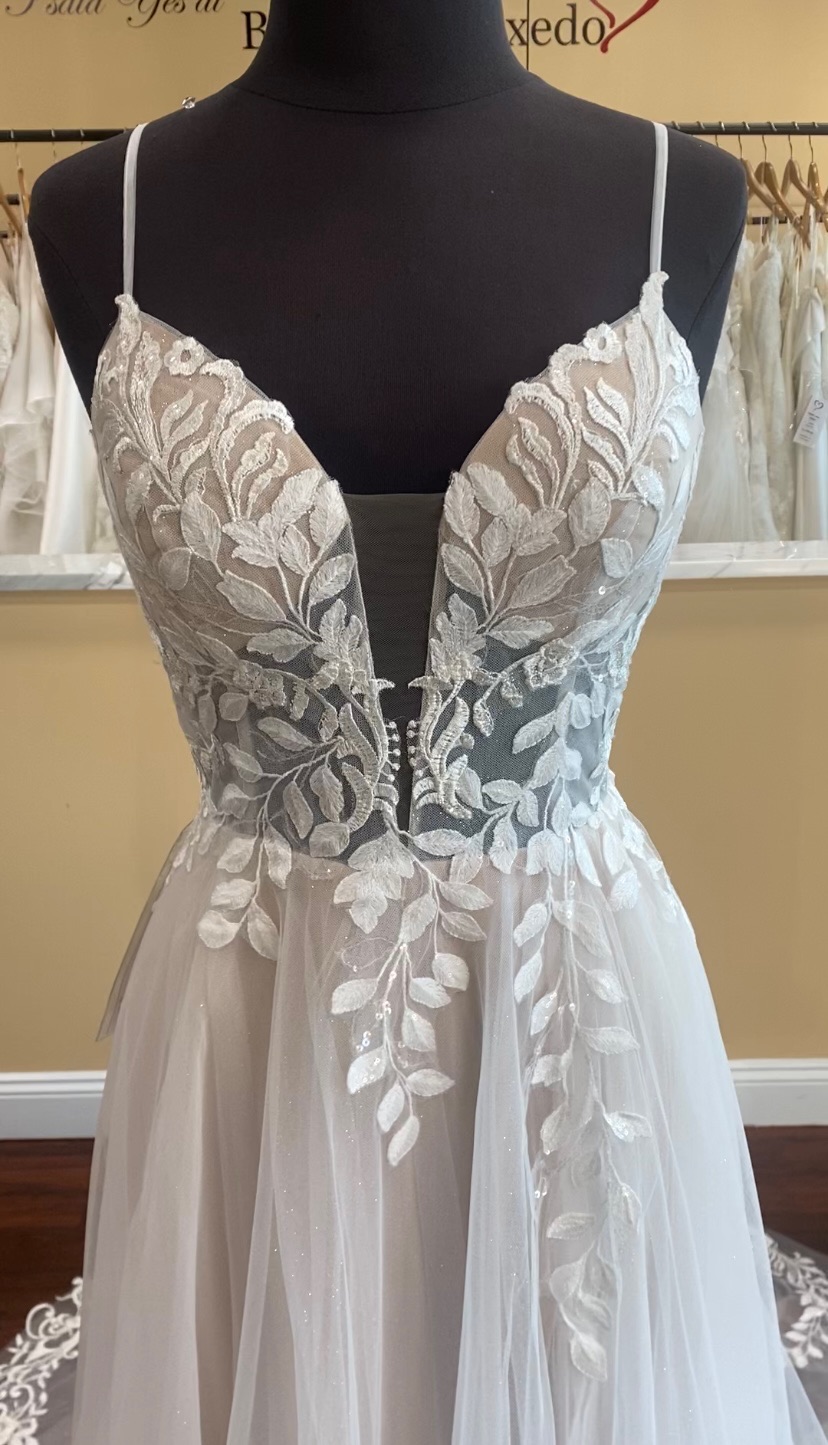 Featured Wedding Dress: Madi Lane Keegan - Darianna Bridal & Tuxedo PA ...