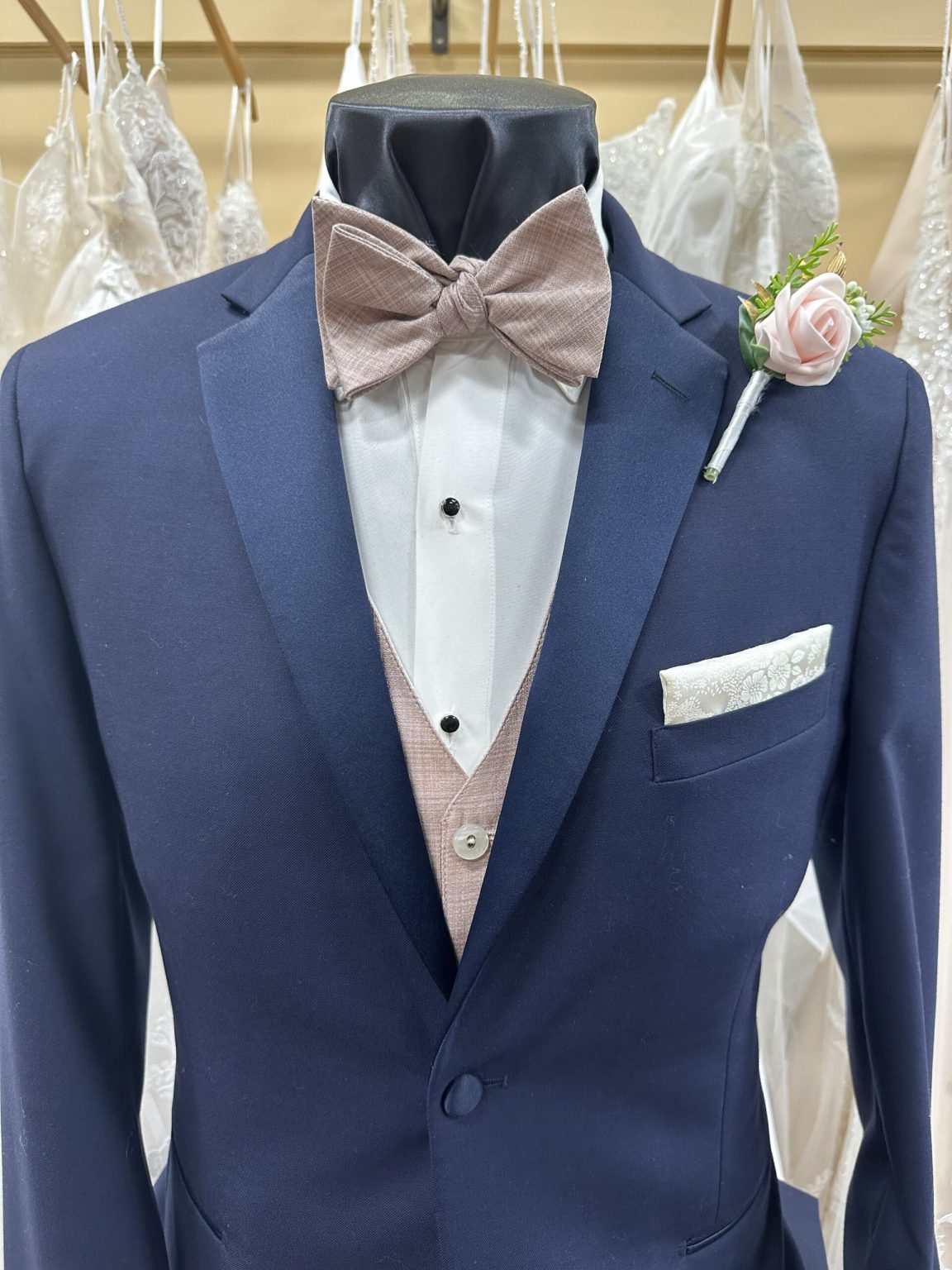 Tuxedos and Suits: How To Rent Your Prom Tuxedo or Suit - Darianna ...