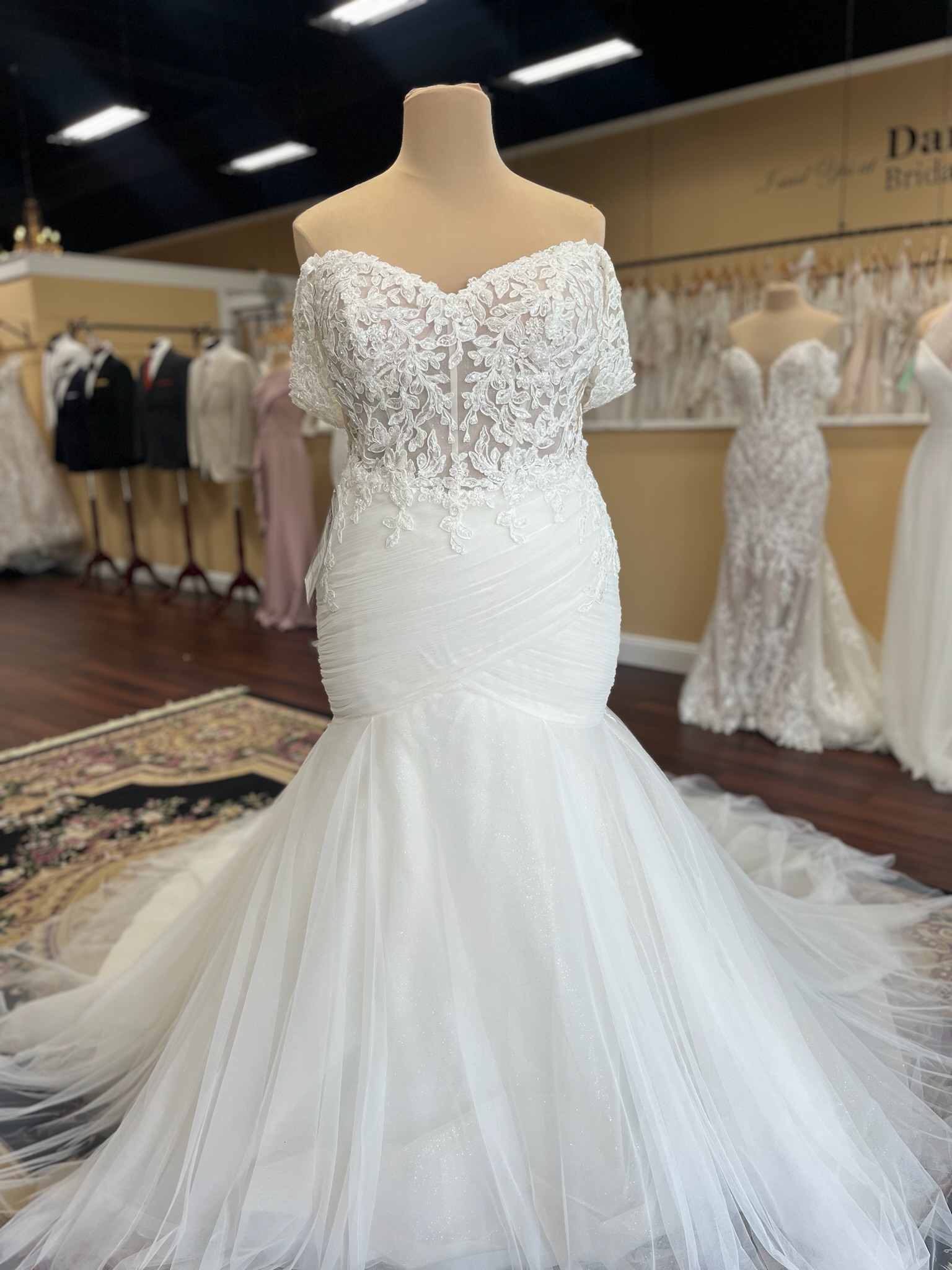Mermaid Wedding Dress Silhouette – Darianna® Bridal