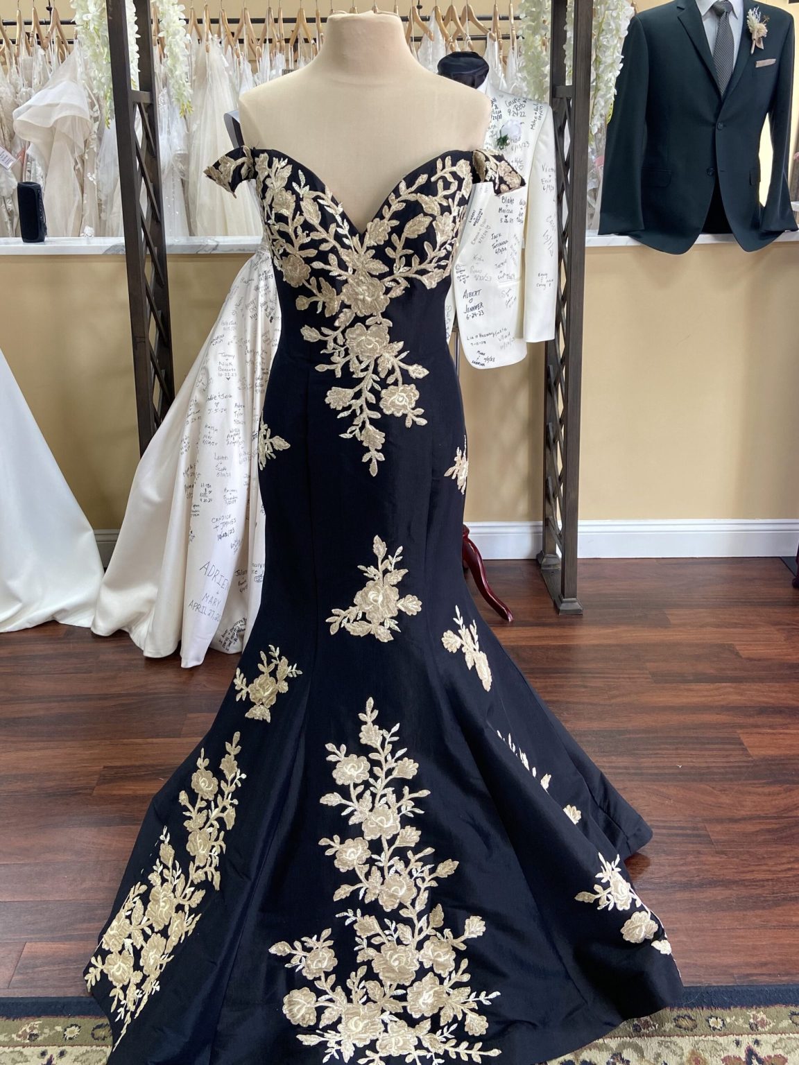 Mother of the Bride/Groom Dress: Jovani - Darianna Bridal & Tuxedo