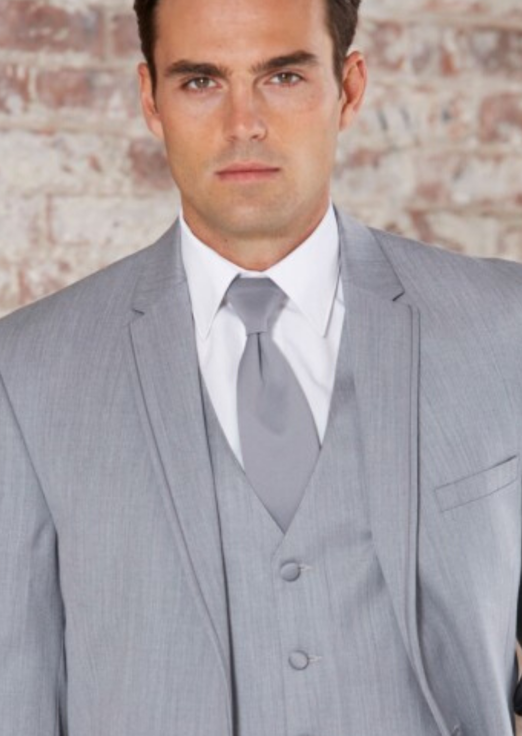 The Ultimate Guide To Renting A Tuxedo or Suit For Prom - Darianna ...